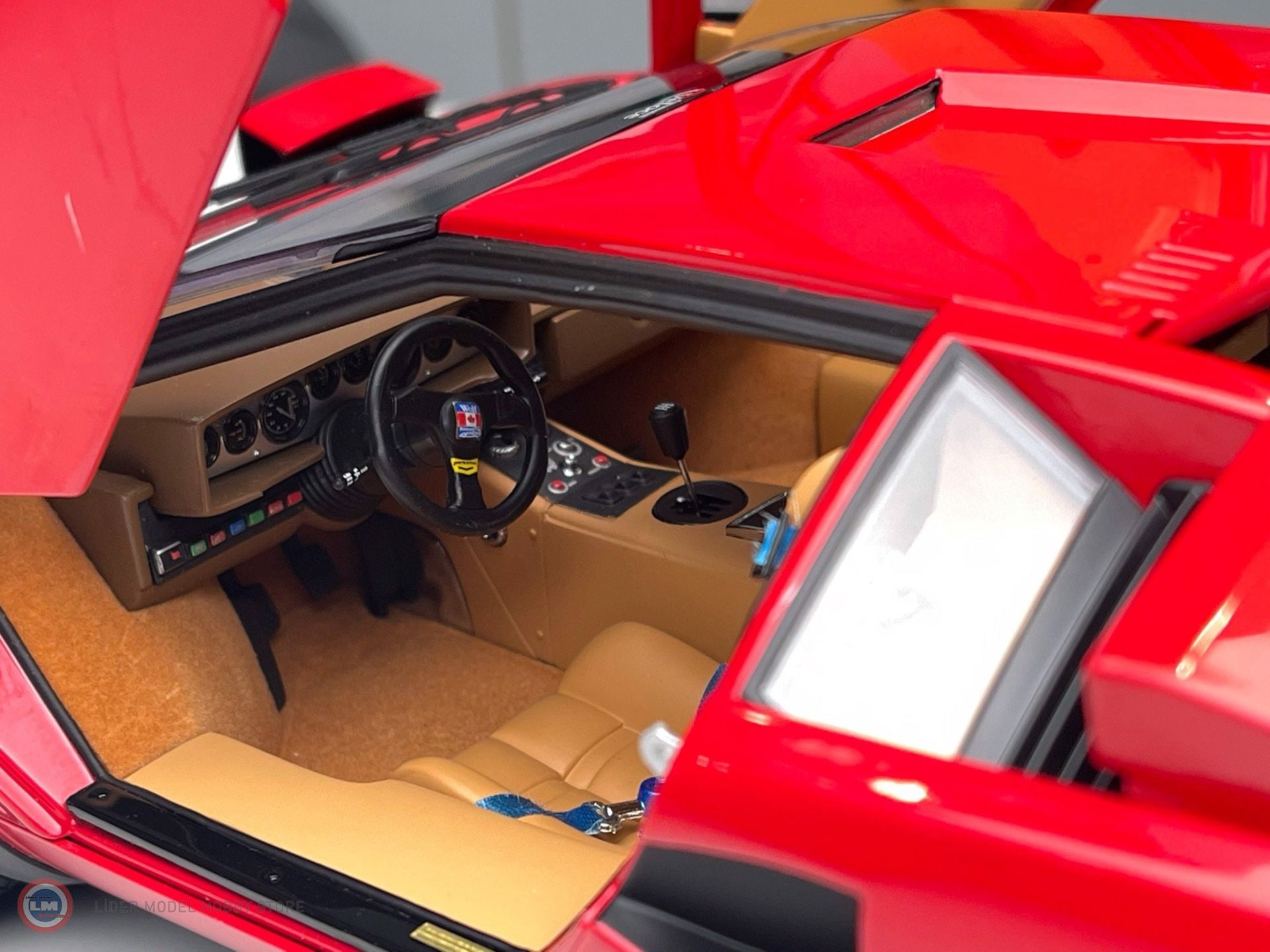 Kyosho - 1:12 1982 Lamborghini Countach LP500S Walter Wolf - 36.120,47 ...